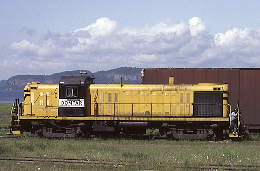 Domtar Paper locomotives
